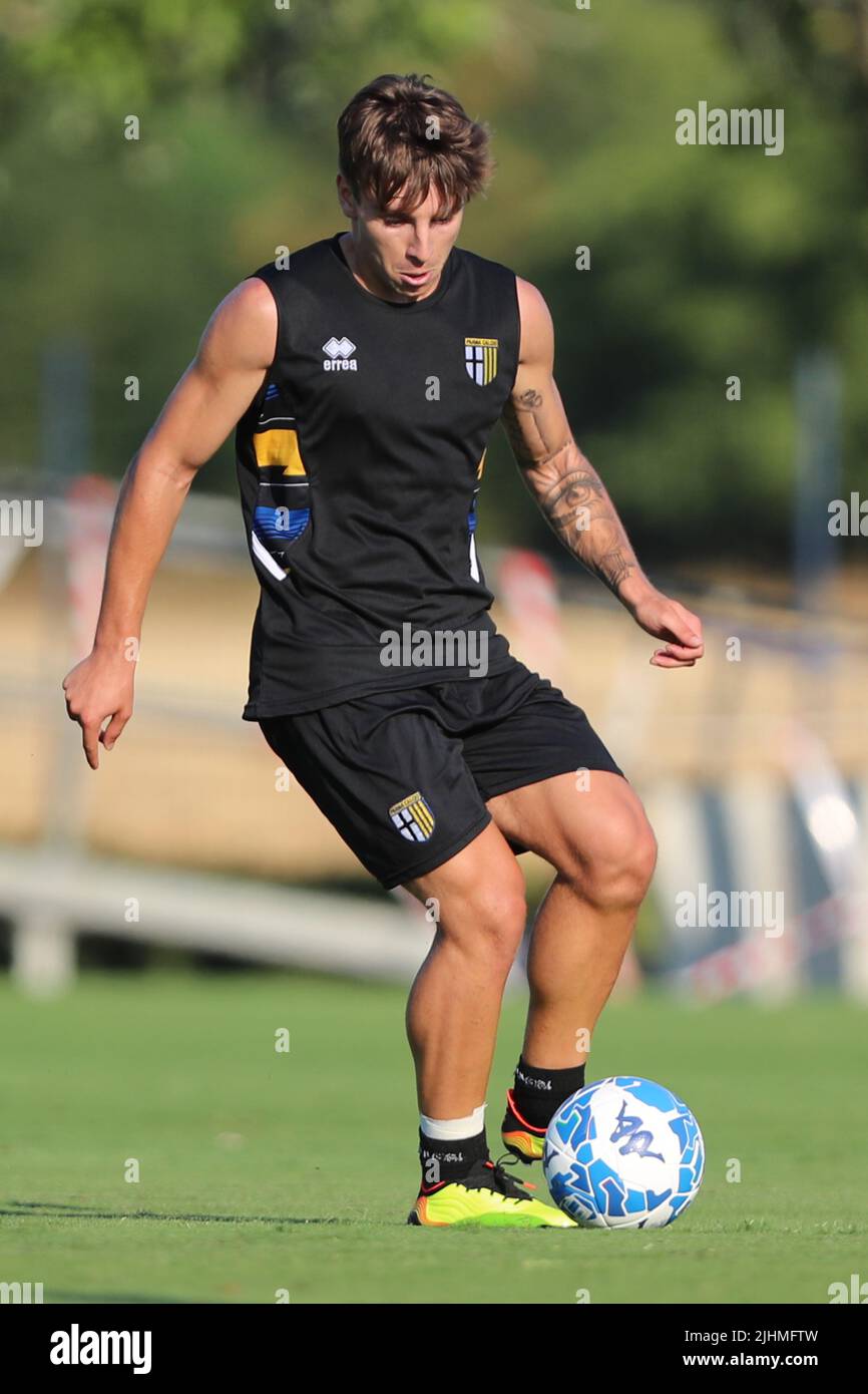 Adrian bernabe football hi-res stock photography and images - Alamy