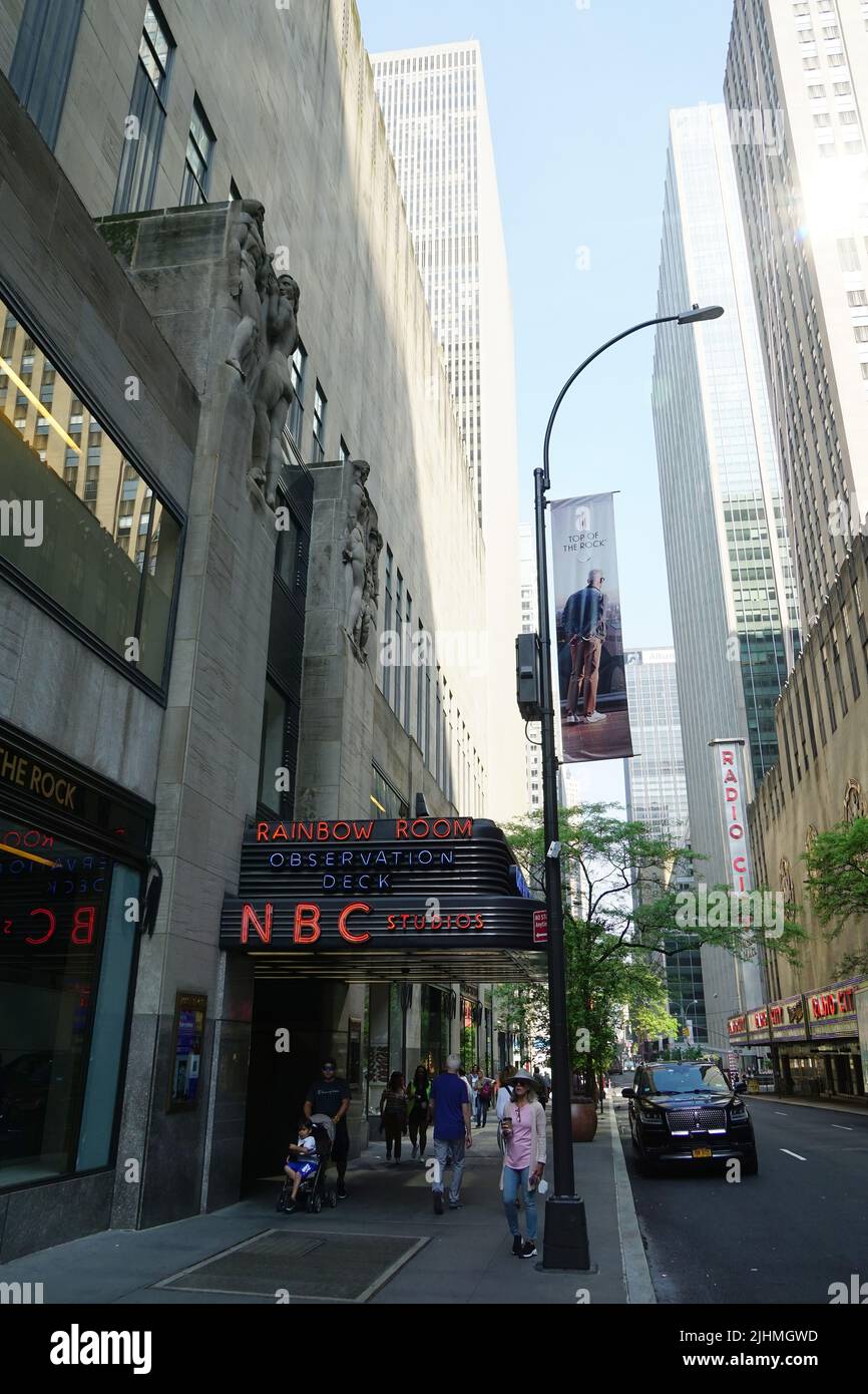 Lat 40 75966700 hi-res stock photography and images - Alamy