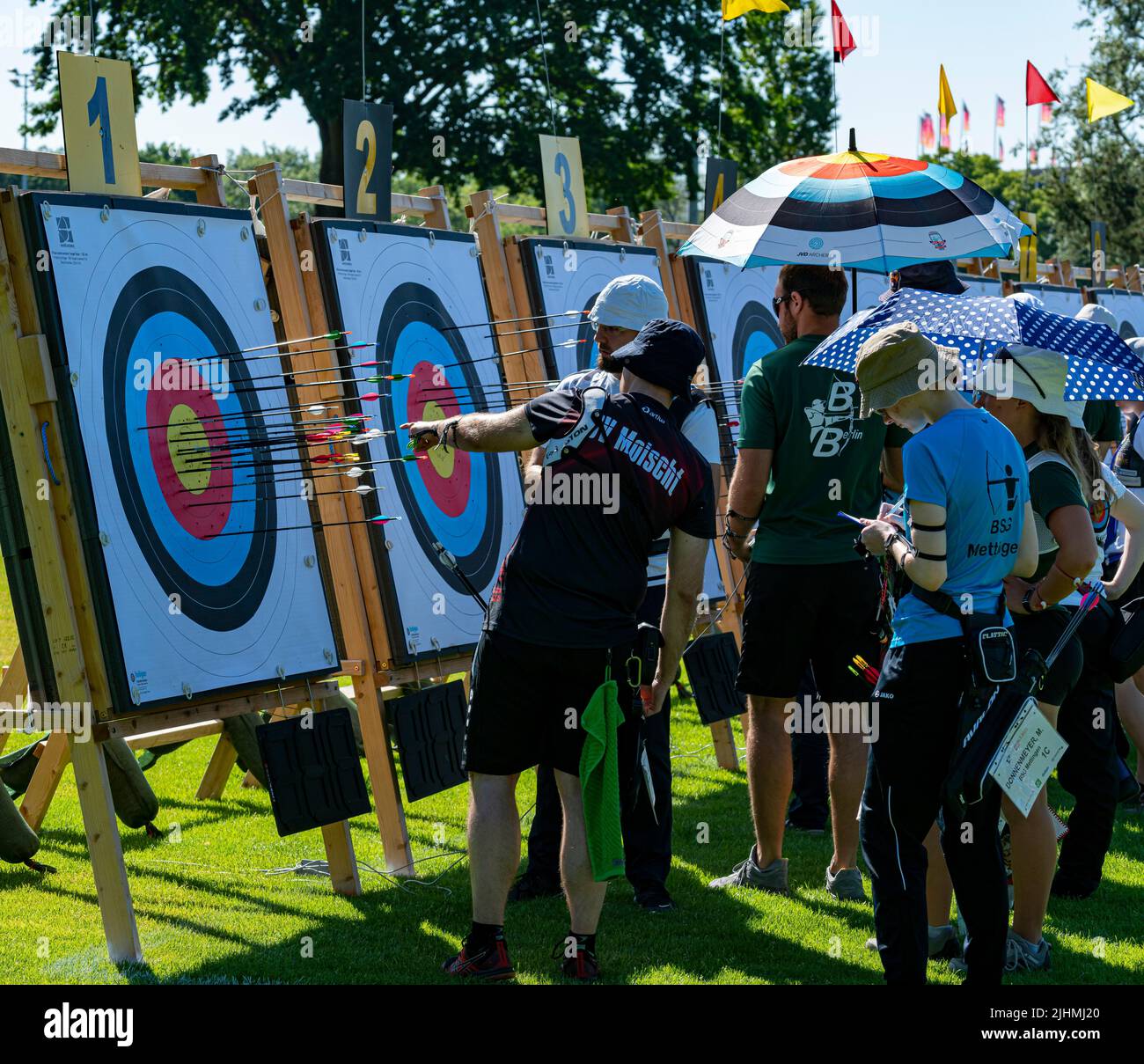 Finals 2022, Archery, Preliminary Round, Olympiapark Berlin Stock Photo ...