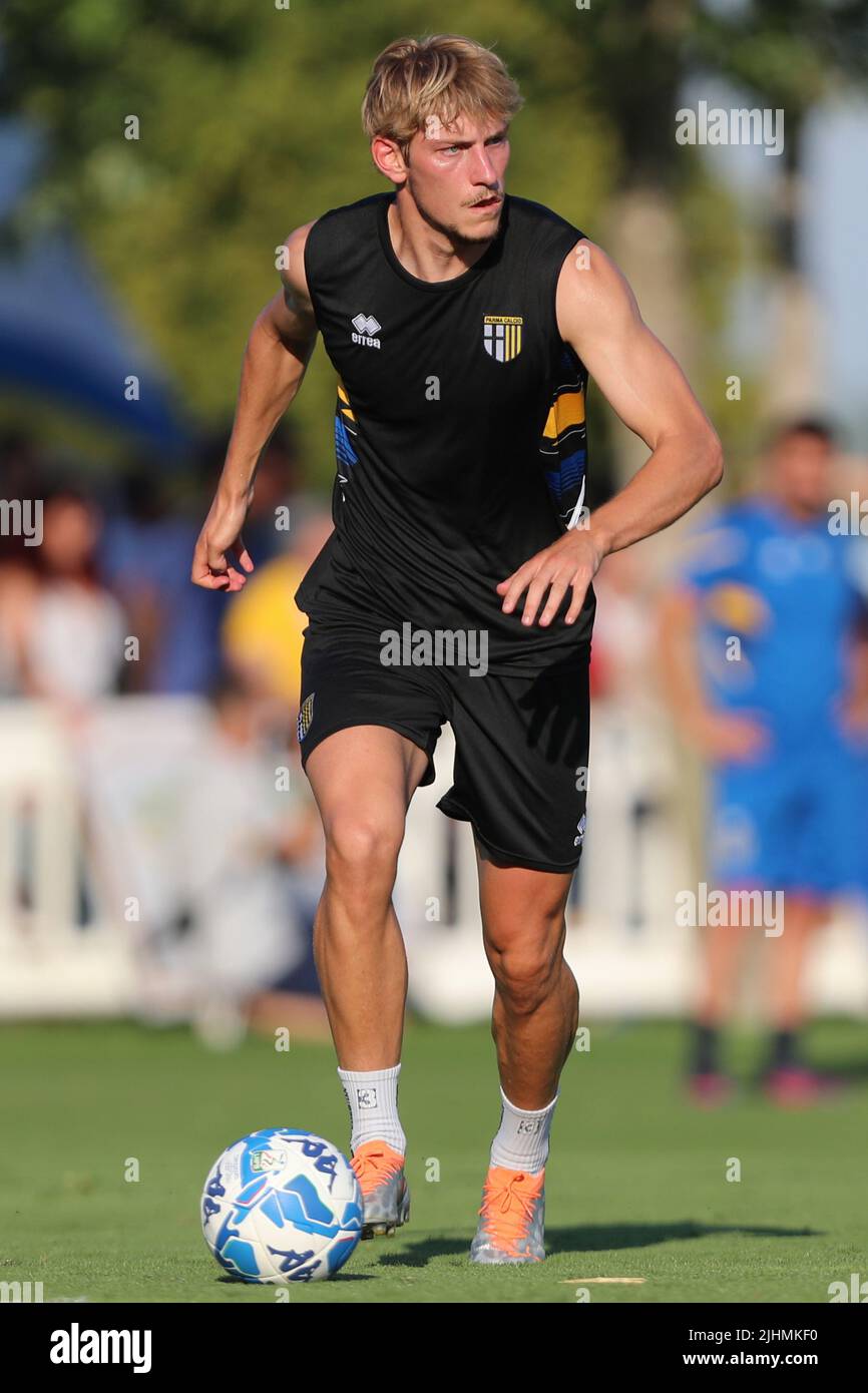 Daan dierckx of parma calcio hi-res stock photography and images - Alamy
