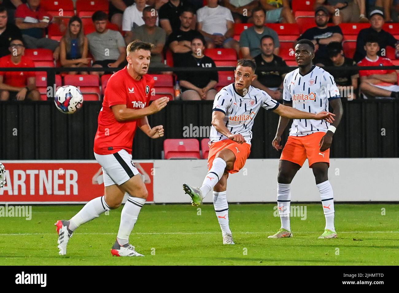 Jerry Yates #9 of Blackpool shoots on goal Stock Photo - Alamy
