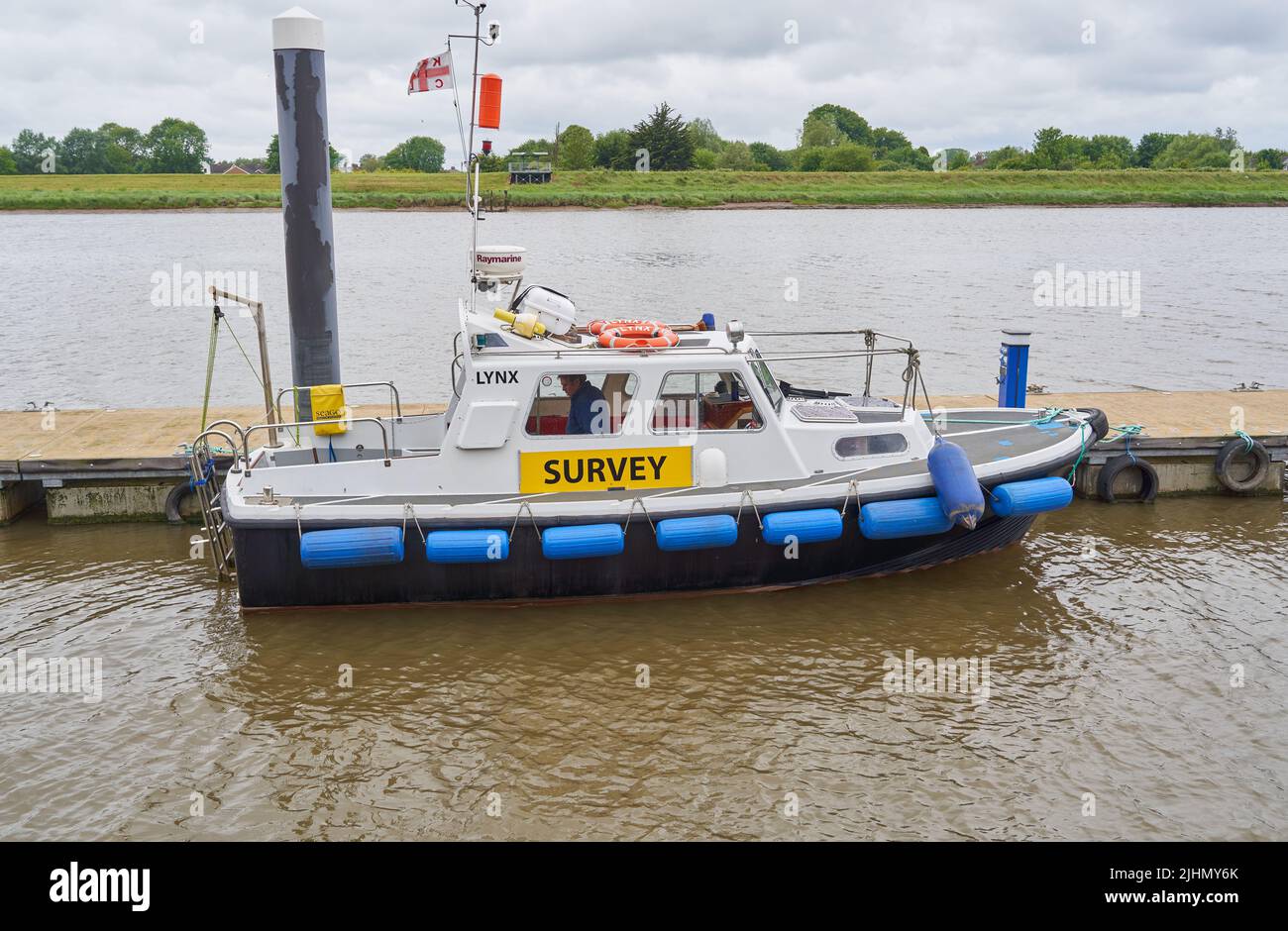 English kings ship hi-res stock photography and images - Alamy