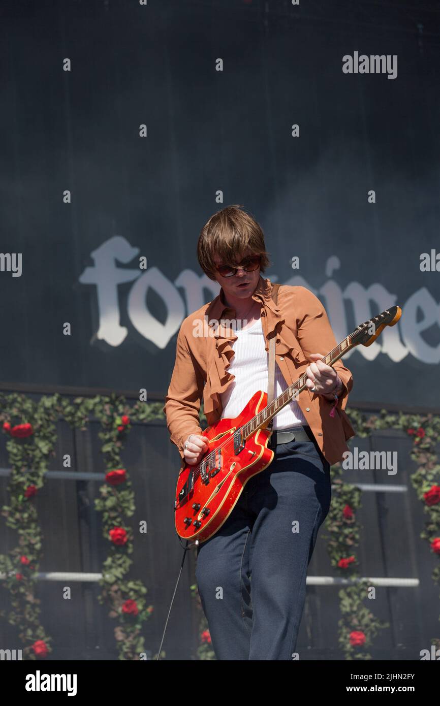 Fontaines band hi-res stock photography and images - Alamy
