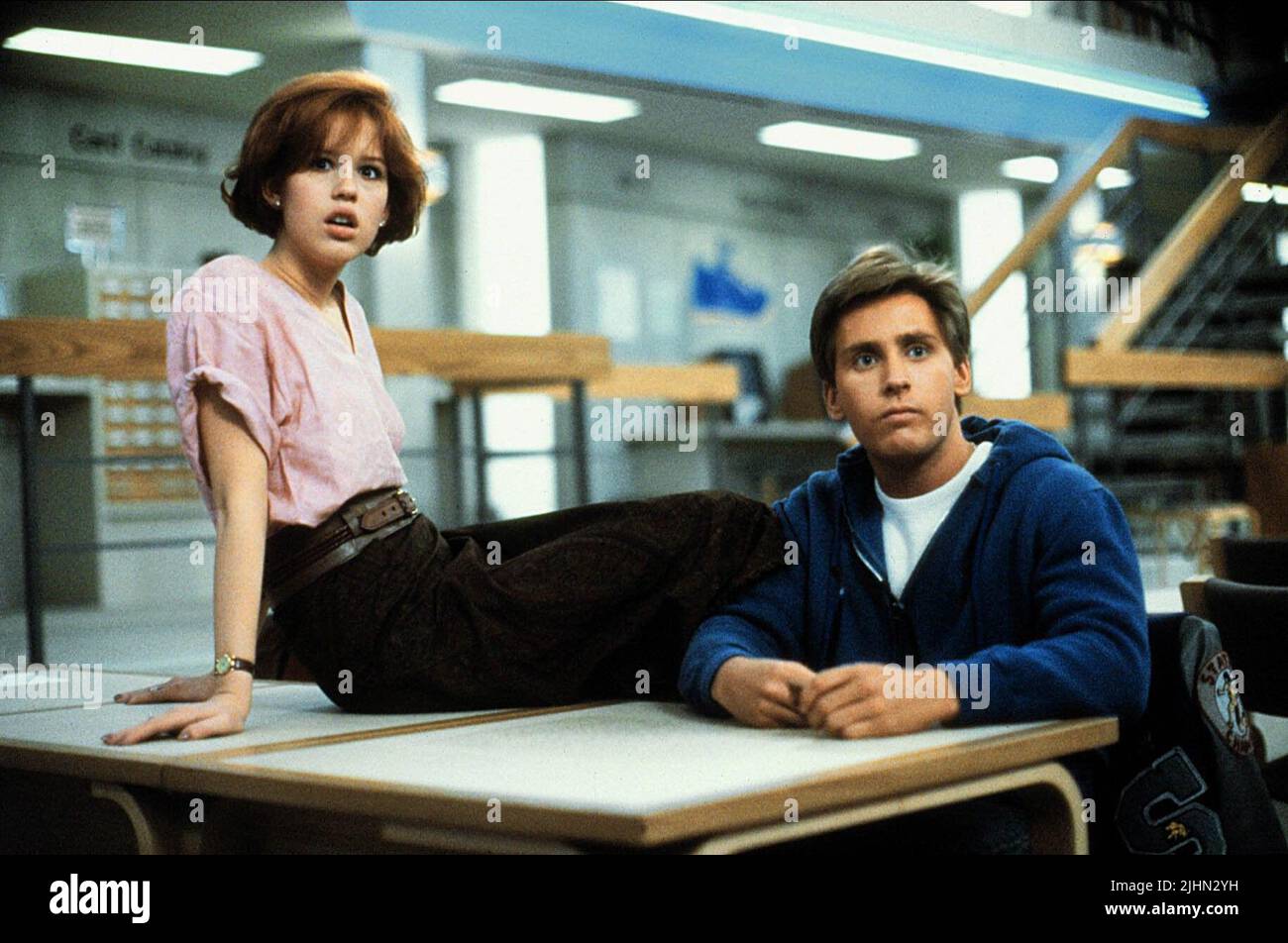 MOLLY RINGWALD, EMILIO ESTEVEZ, THE BREAKFAST CLUB, 1985 Stock Photo - Alamy