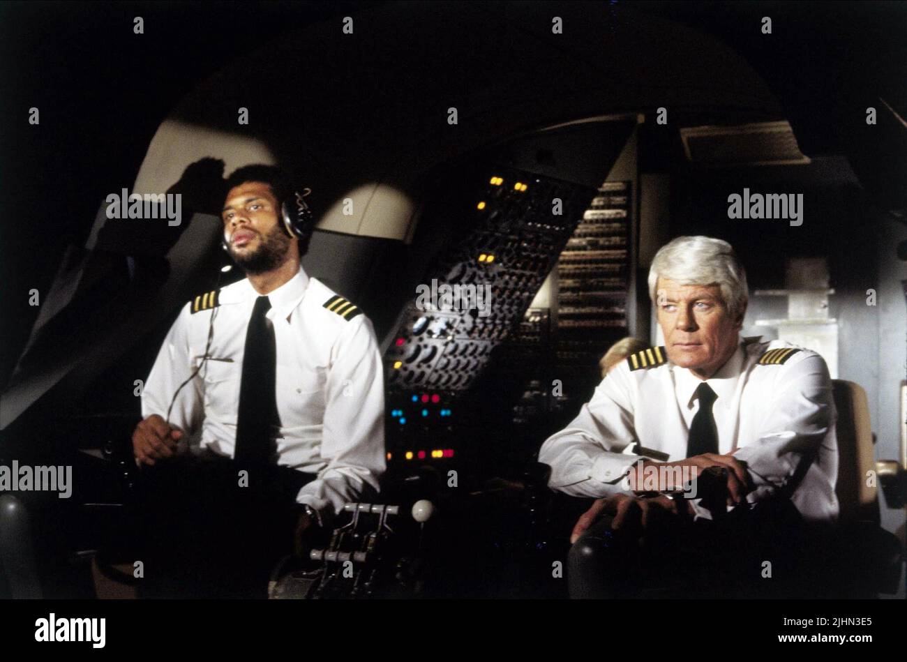 KAREEM ABDUL-JABBAR, PETER GRAVES, AIRPLANE!, 1980 Stock Photo - Alamy