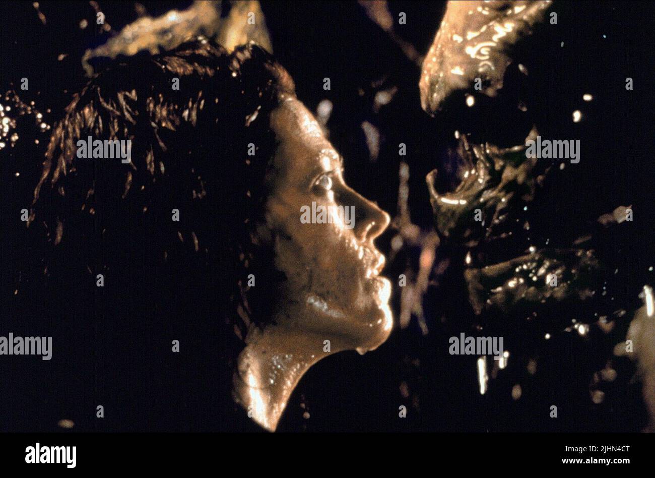 Sigourney weaver alien hi-res stock photography and images - Alamy