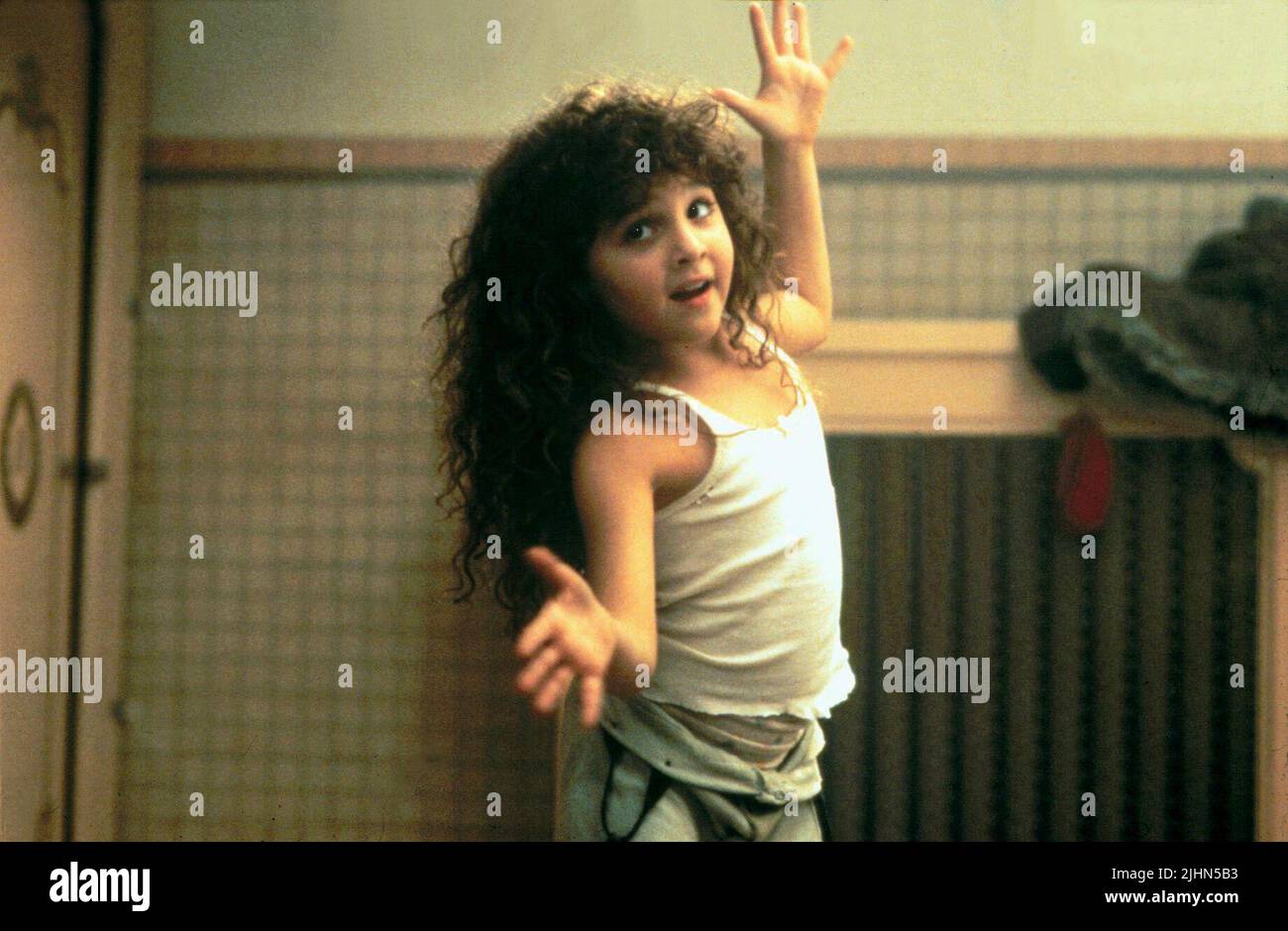 Curly sue alisan hi-res stock photography and images - Alamy