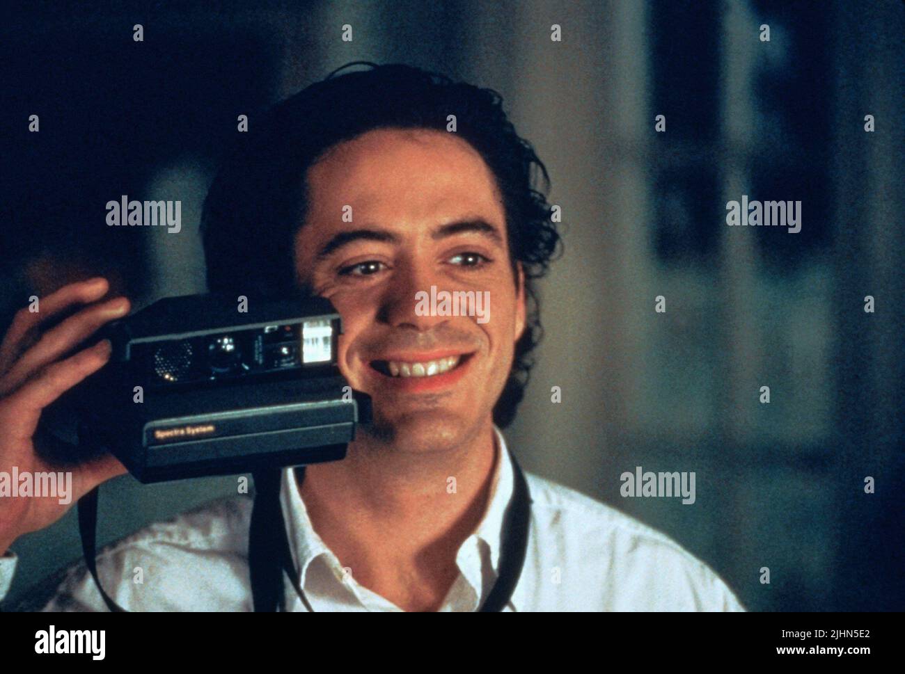 ROBERT DOWNEY JR, HOME FOR THE HOLIDAYS, 1995 Stock Photo - Alamy