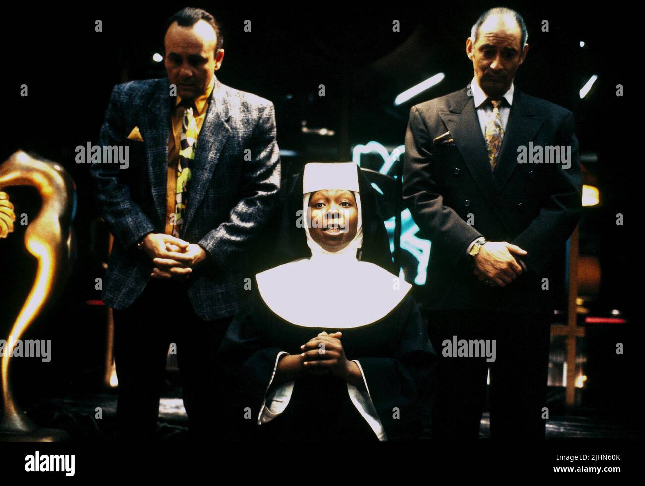 ROBERT MIRANDA, WHOOPI GOLDBERG, RICHARD PORTNOW, SISTER ACT, 1992 Stock Photo - Alamy