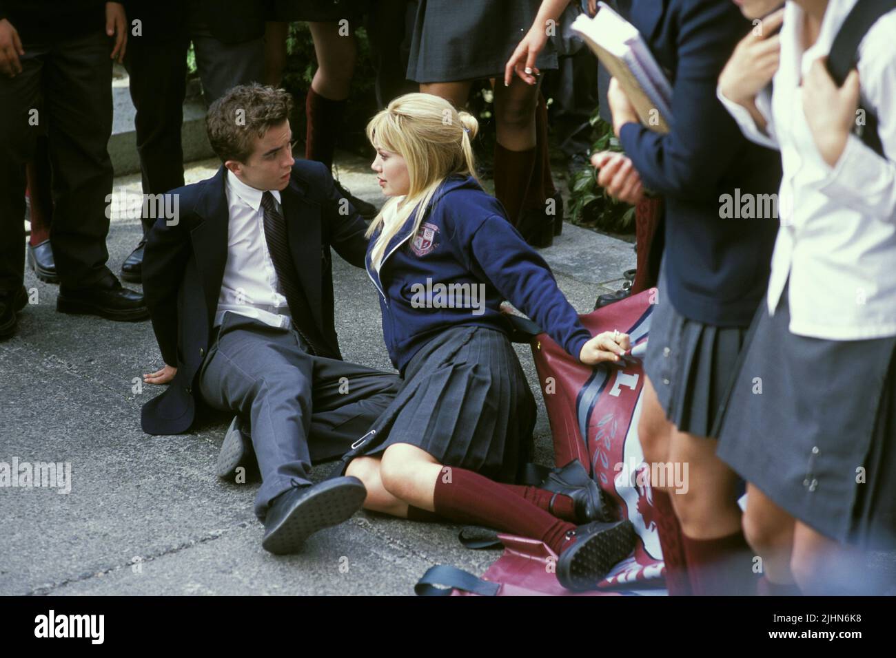 FRANKIE MUNIZ, HILARY DUFF, AGENT CODY BANKS, 2003 Stock Photo - Alamy