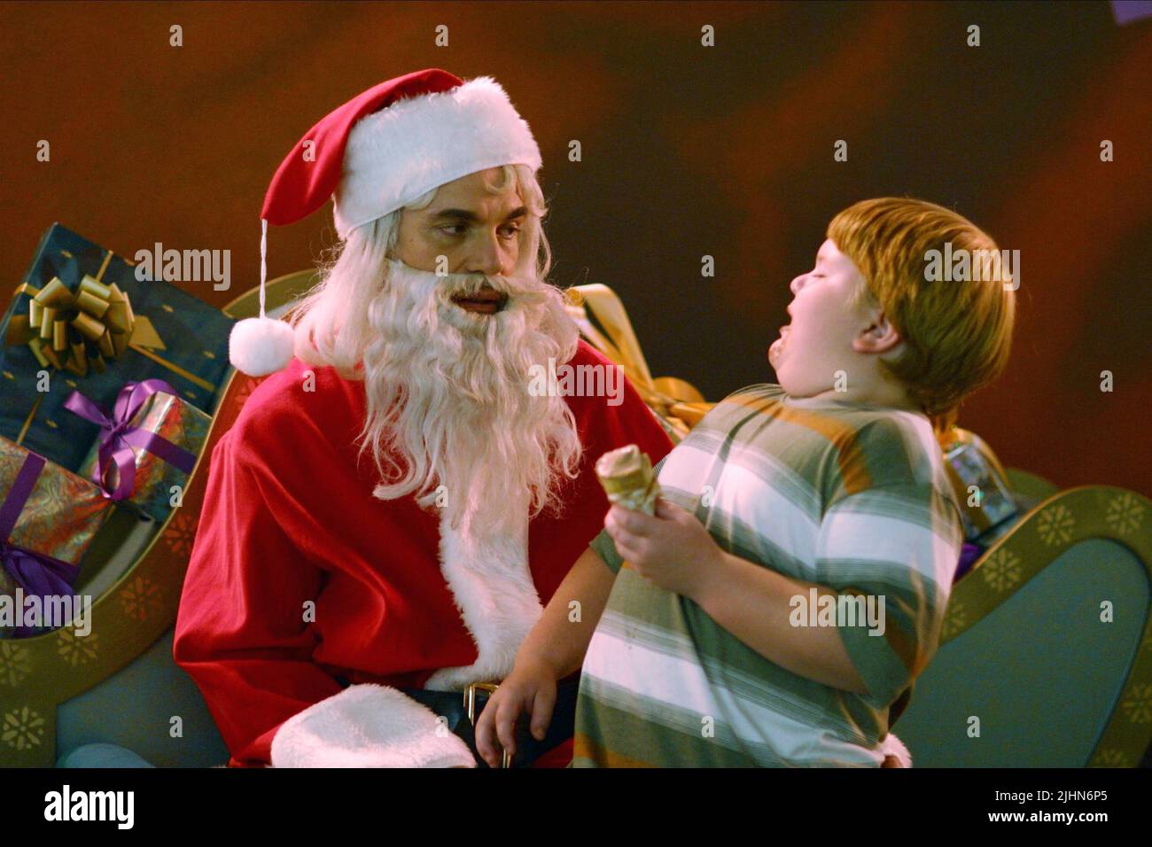 Bad santa movie hi-res stock photography and images - Alamy