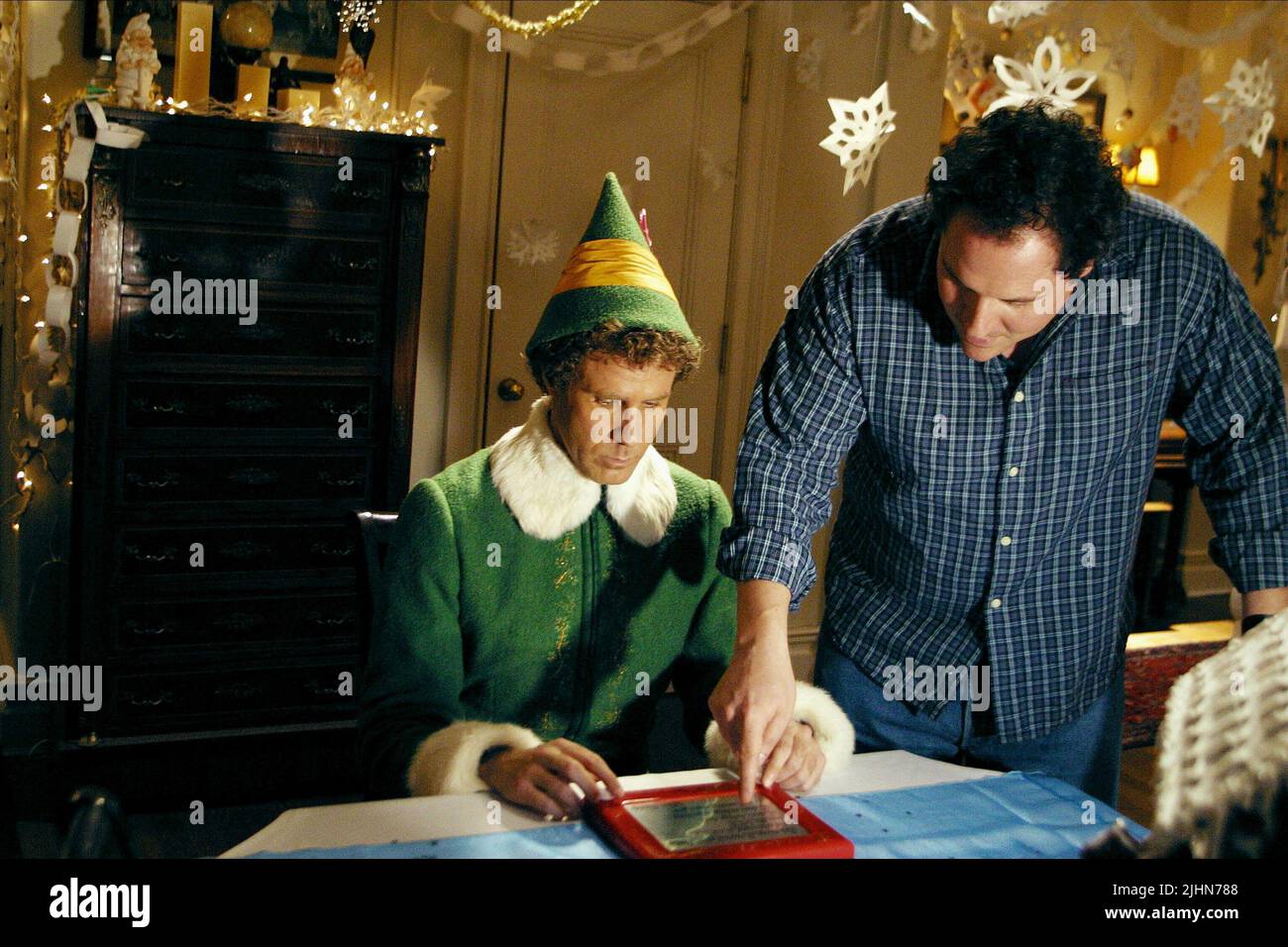 Elf movie hi-res stock photography and images - Alamy
