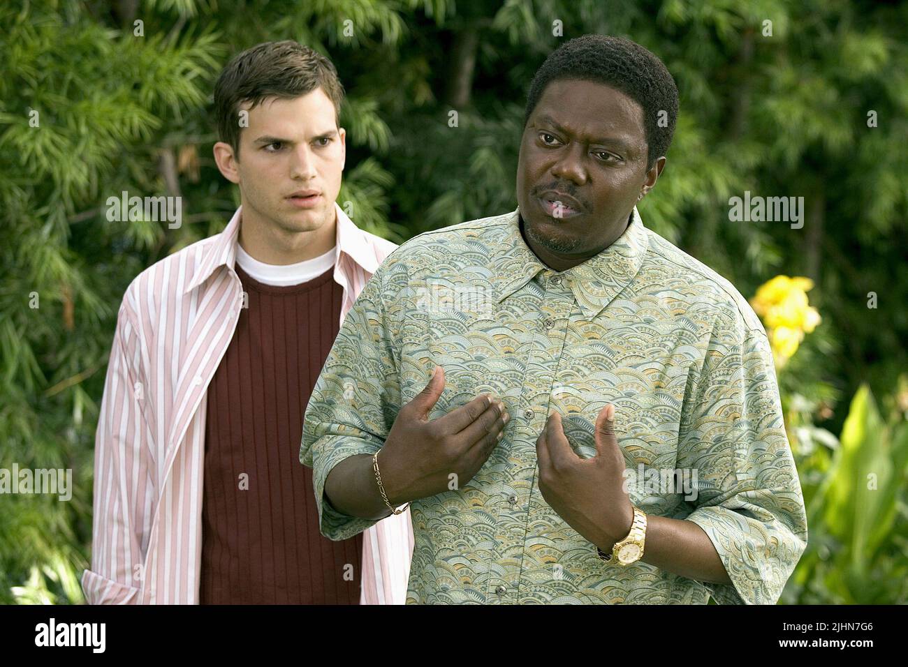 ASHTON KUTCHER, BERNIE MAC, GUESS WHO, 2005 Stock Photo - Alamy