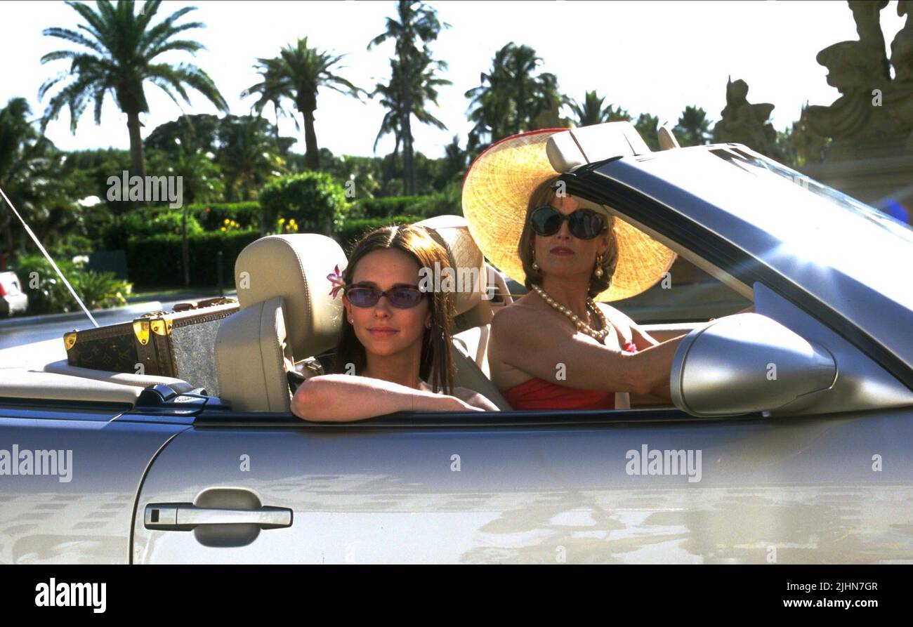 JENNIFER LOVE HEWITT, SIGOURNEY WEAVER, HEARTBREAKERS, 2001 Stock Photo ...