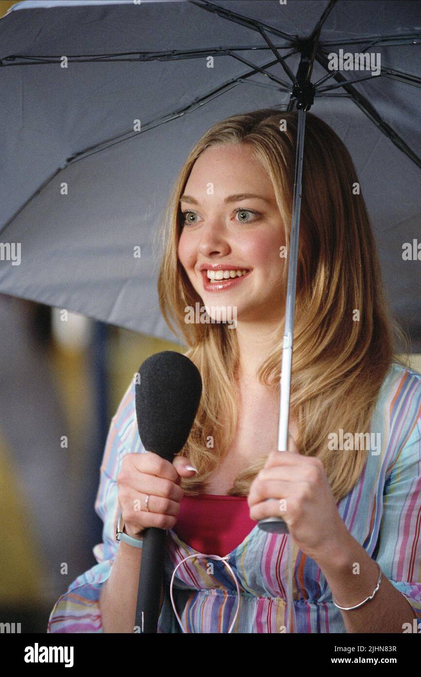 AMANDA SEYFRIED, MEAN GIRLS, 2004 Stock Photo - Alamy