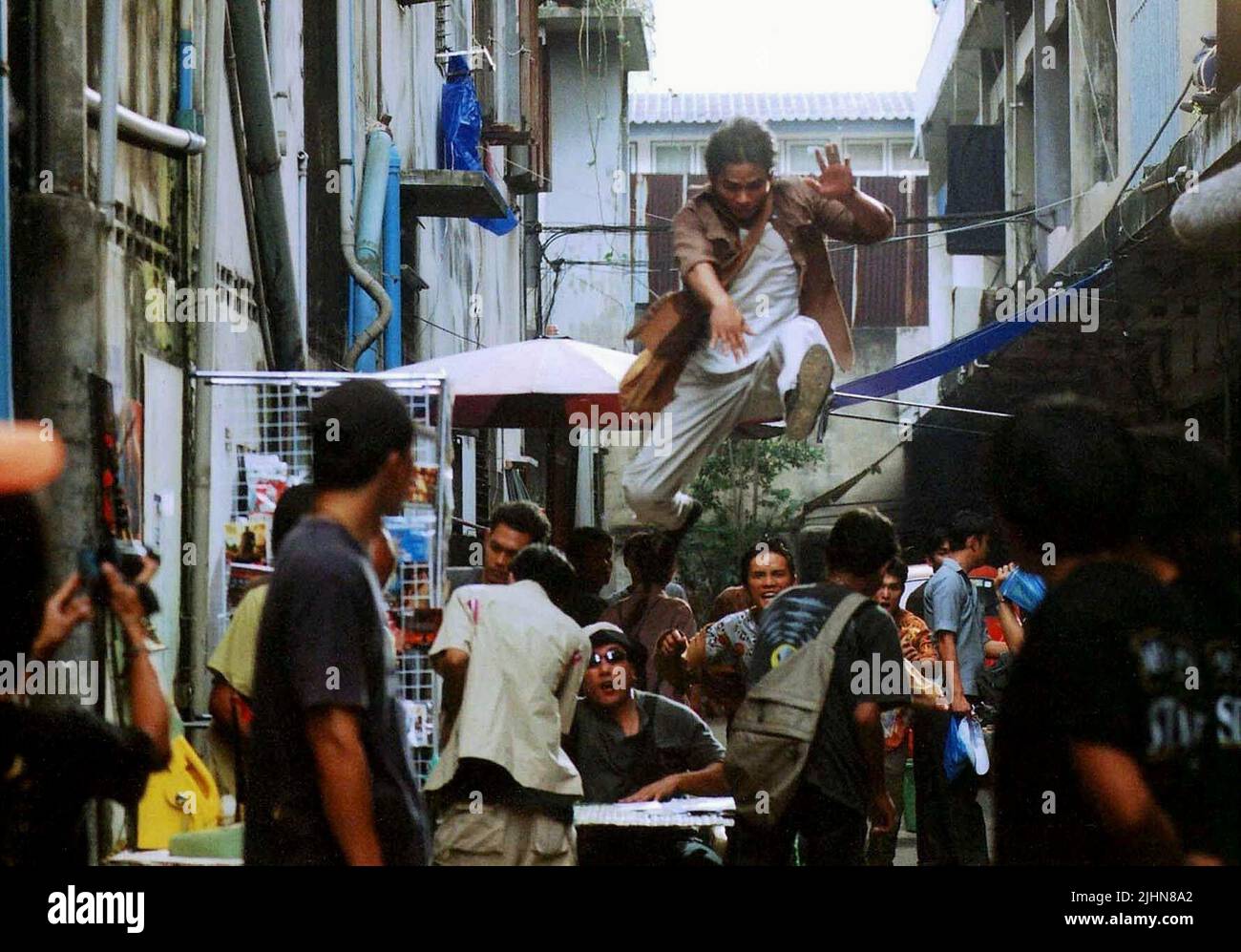 TONY JAA, ONG-BAK: THE THAI WARRIOR, 2003 Stock Photo - Alamy