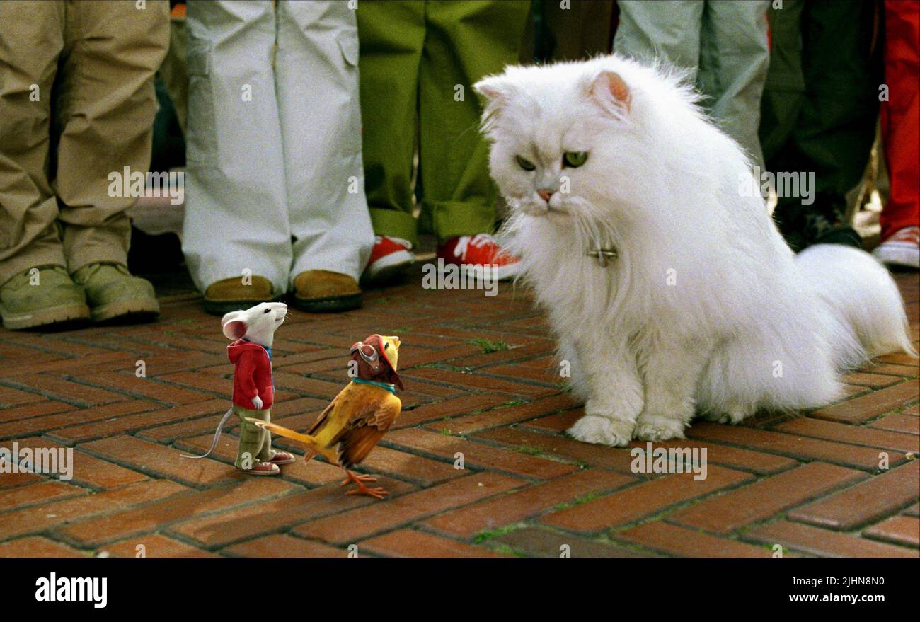 STUART, MARGALO, SNOWBELL, STUART LITTLE 2, 2002 Stock Photo - Alamy