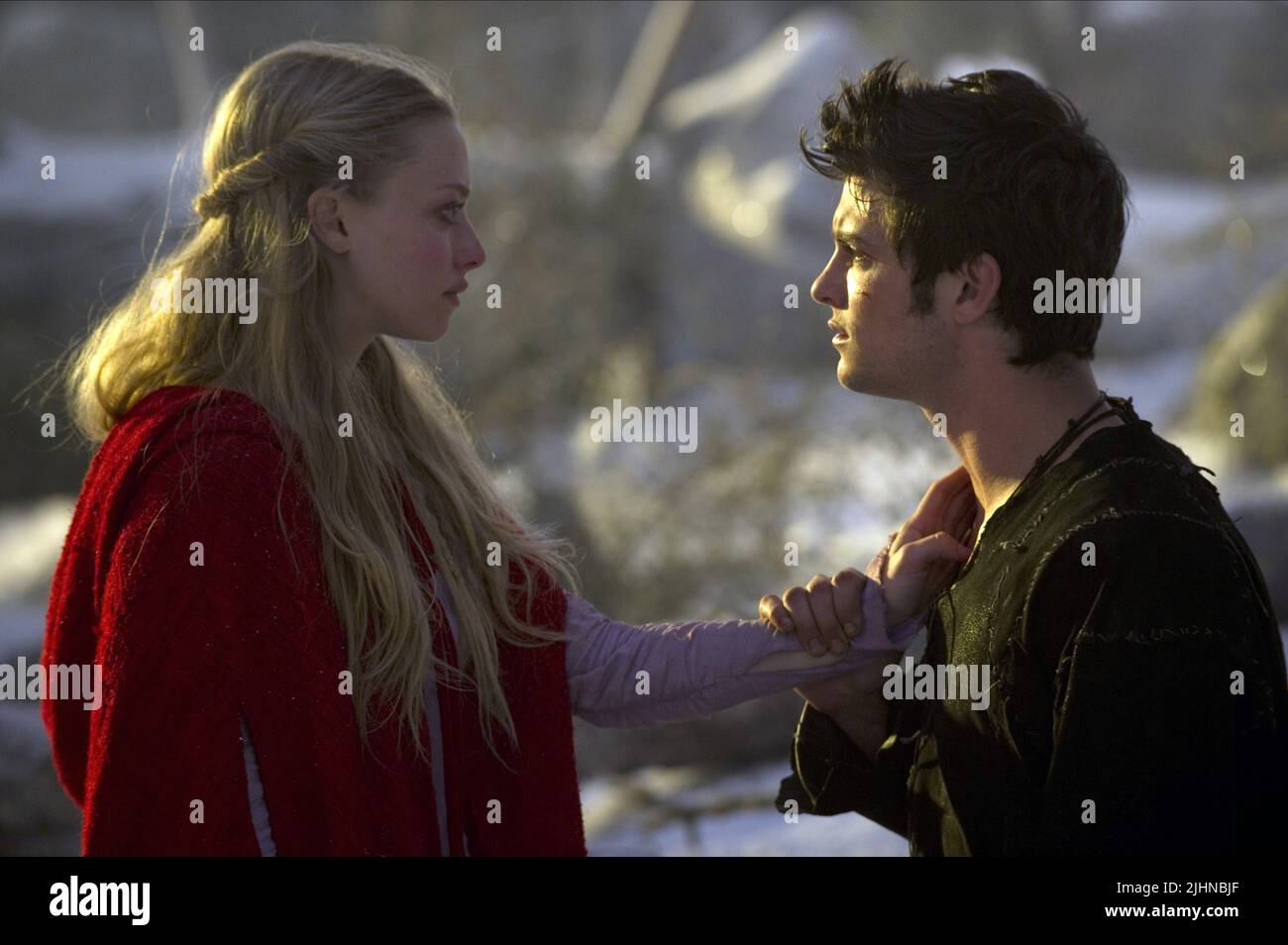 Amanda seyfried red riding hood hi-res stock photography and images - Alamy