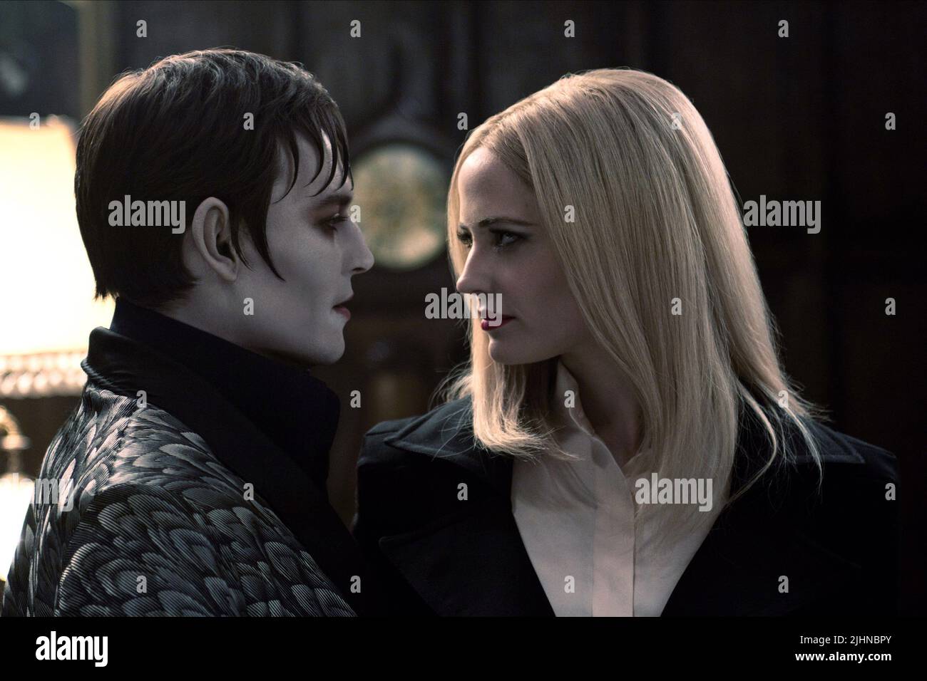 Depp eva green dark shadows hi-res stock photography and images - Alamy