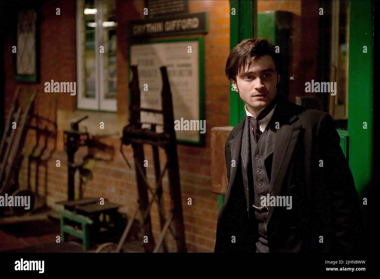 DANIEL RADCLIFFE, THE WOMAN IN BLACK, 2012 Stock Photo - Alamy