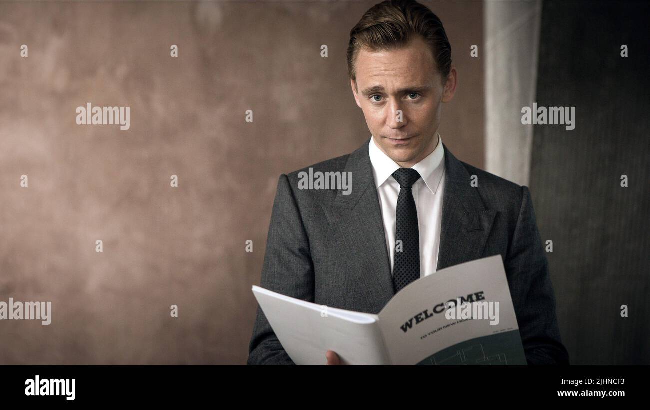 TOM HIDDLESTON, HIGH-RISE, 2015 Stock Photo - Alamy