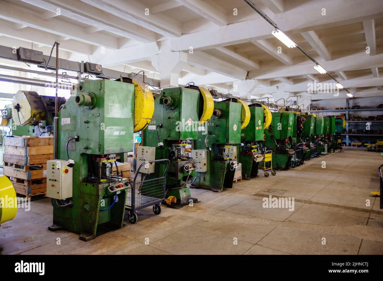 Metal stamping machine hi-res stock photography and images - Alamy