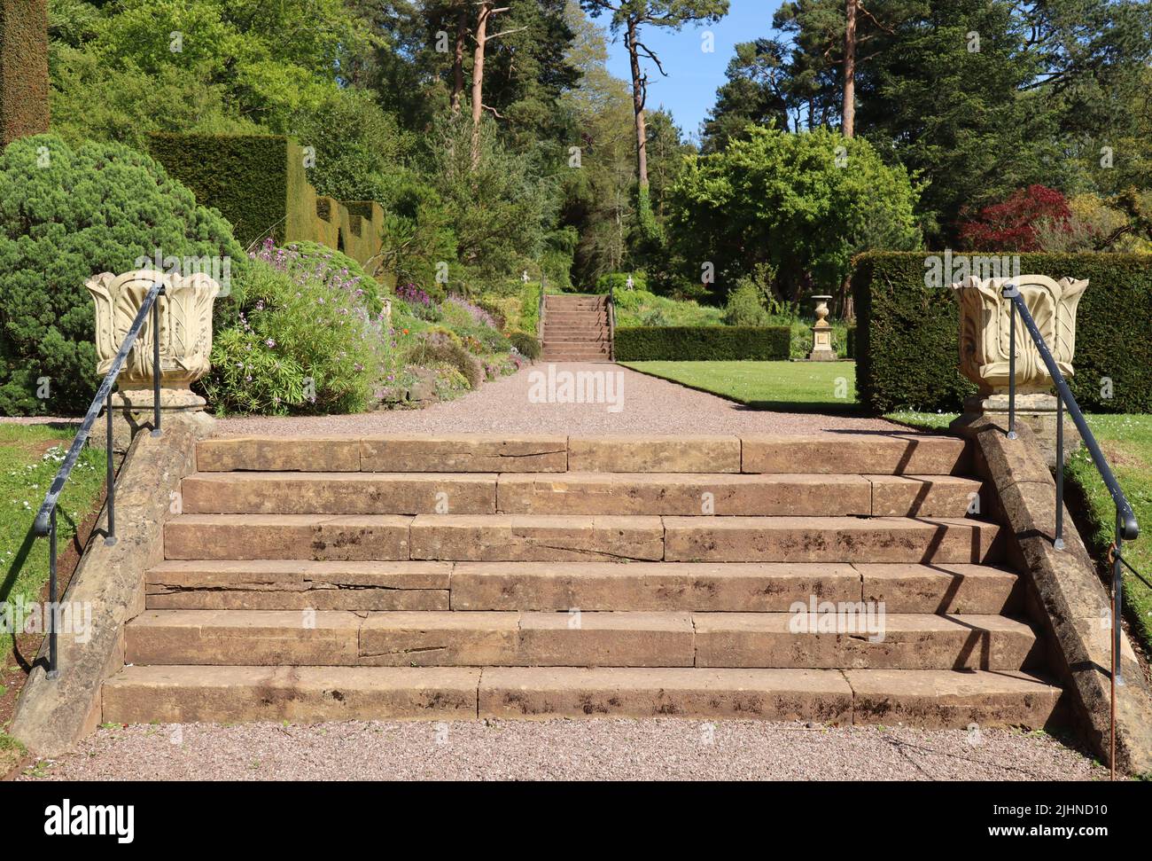 British manor path stairs hi-res stock photography and images - Alamy