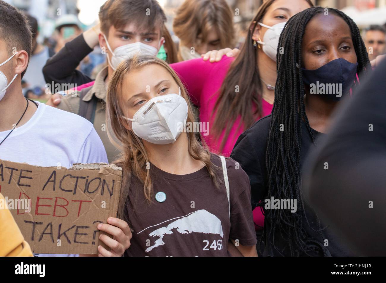 Milan, Italy. 28th Oct, 2021. Greta Thunberg and Vanessa Nakate during ...