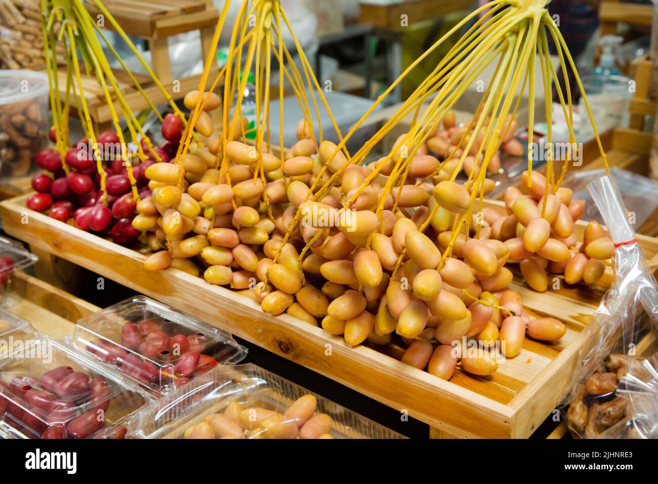 Fresh dates from the palm tree muscat oman Stock Photo - Alamy