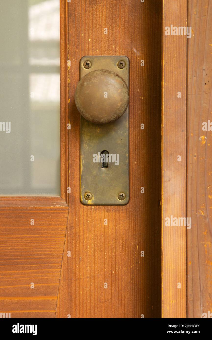 Keyhole port hi-res stock photography and images - Alamy