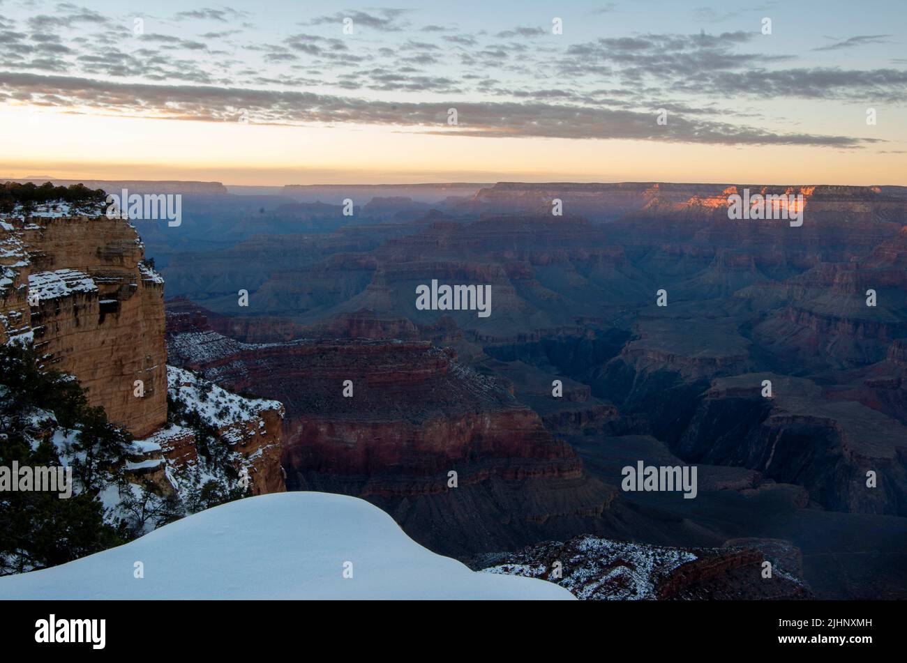 Sunsets and sunrises at the South Rim of Grand Canyon National Park can ...