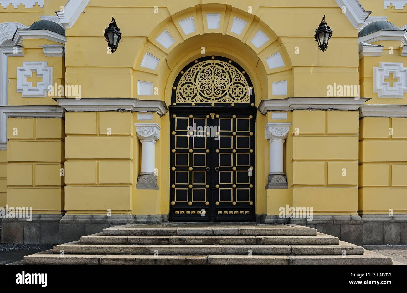Side gates of St Volodymyr Cathedral in Kyiv Ukraine Stock Photo - Alamy