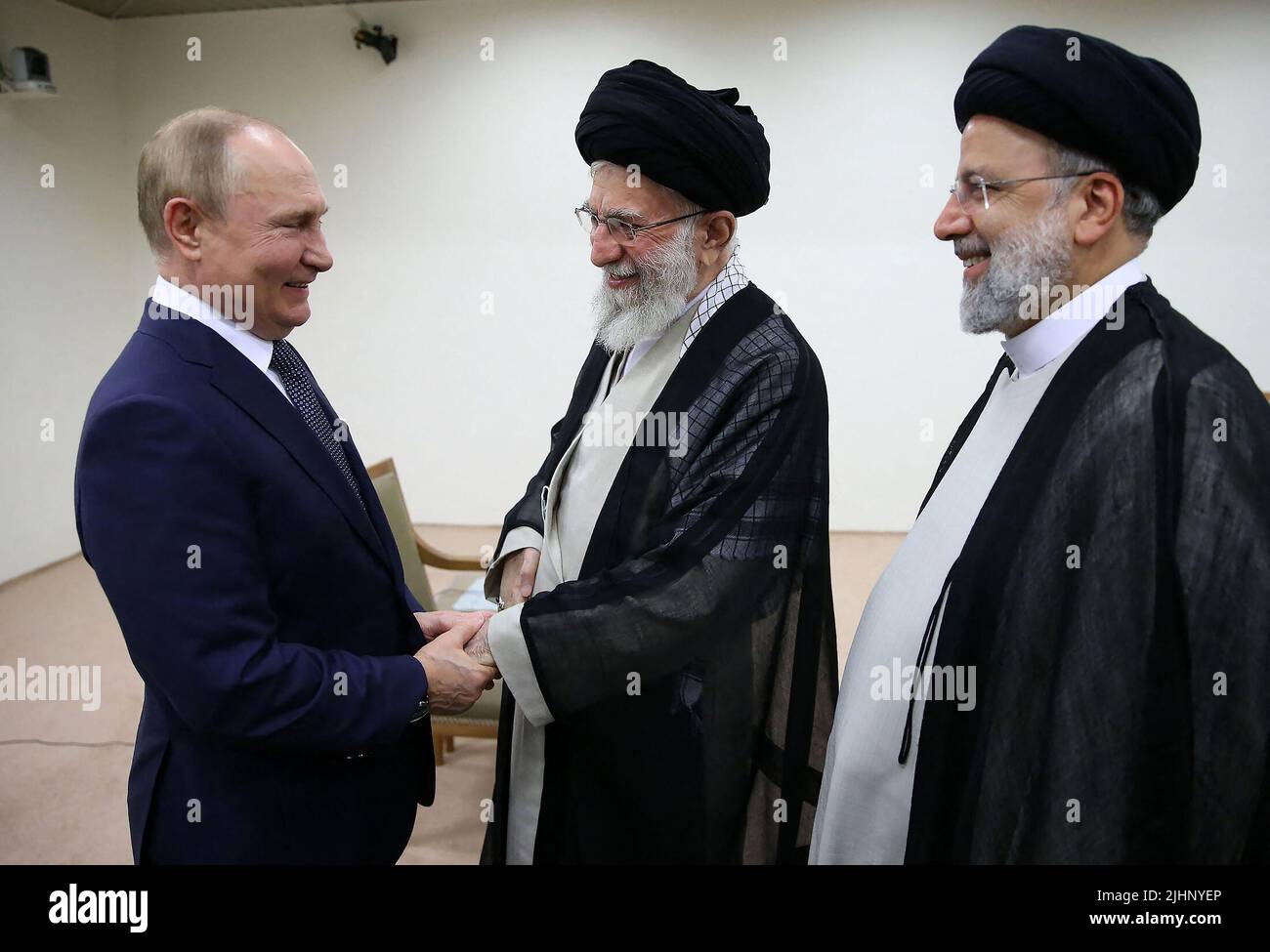 Khamenei and putin hi-res stock photography and images - Alamy