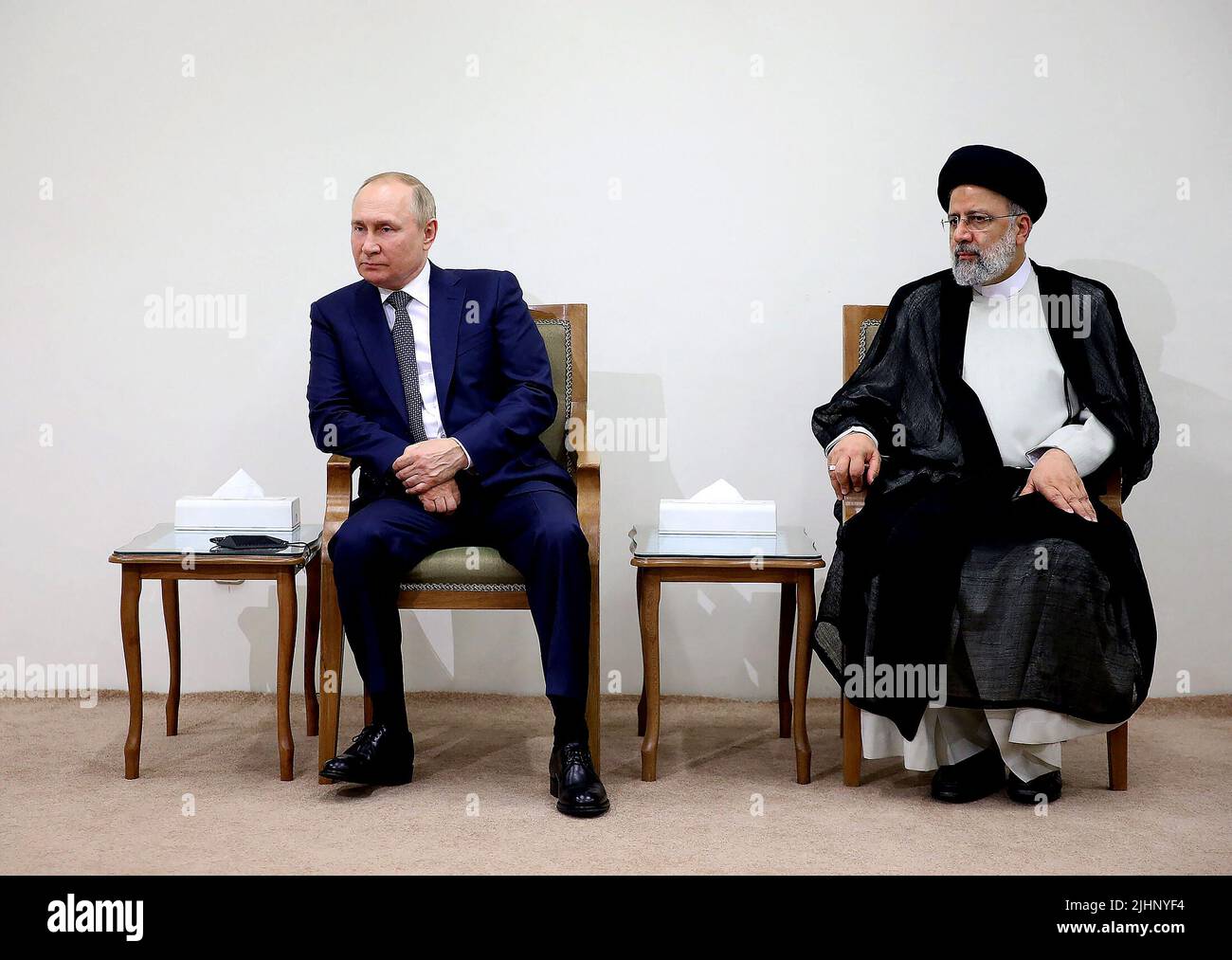 Ebrahim raisi putin hi-res stock photography and images - Alamy