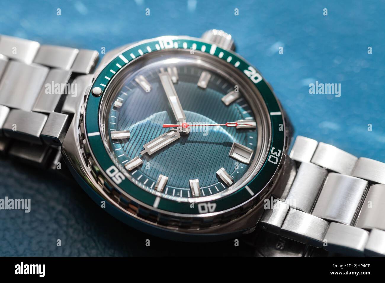 Automatic mechanical diver mans wrist watch with green deal, date ...