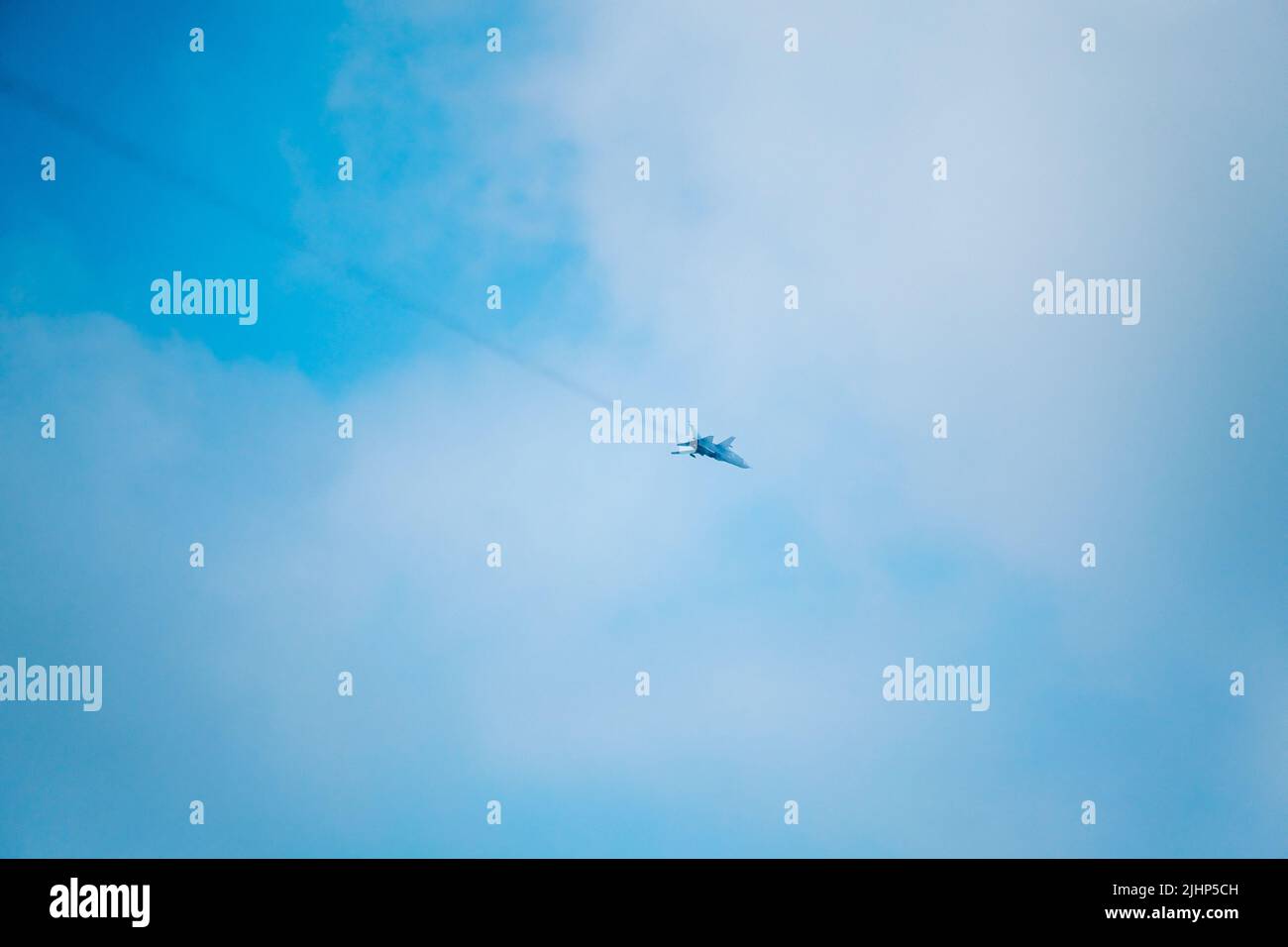 Military jet fighter flying angle hi-res stock photography and images ...