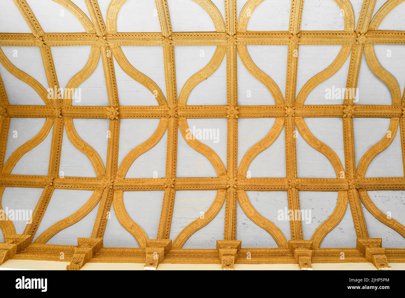 Pattern on the paster ceiling of the Great Hall in an english ...