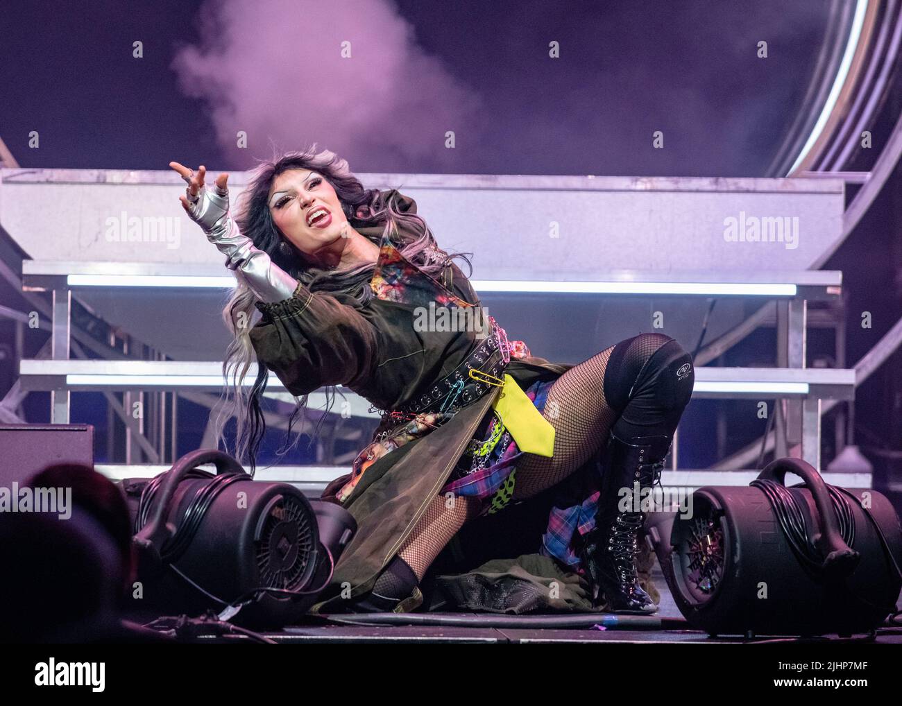 Daya betty hi-res stock photography and images - Alamy