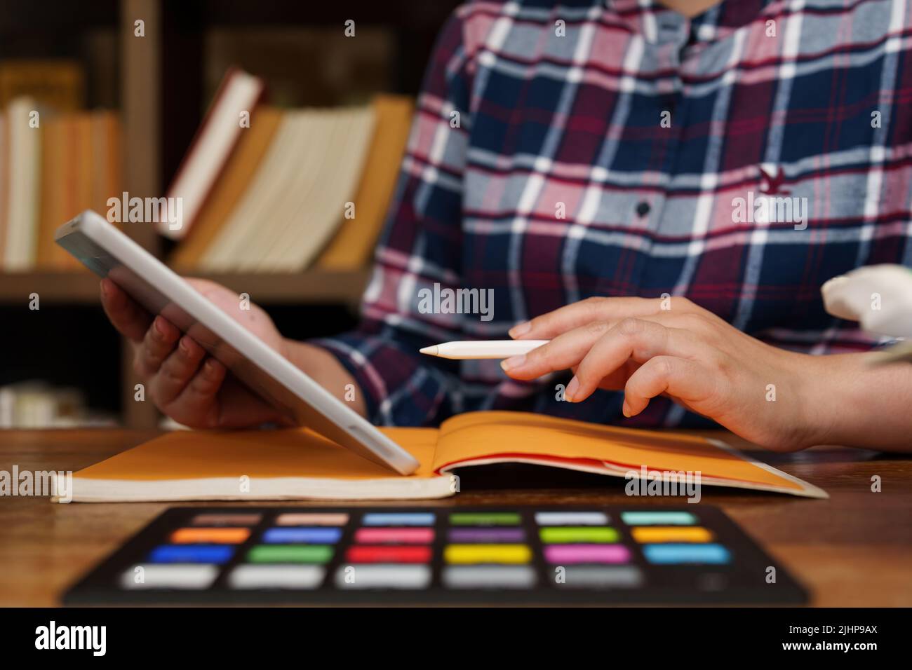 Drawing person hi-res stock photography and images - Alamy