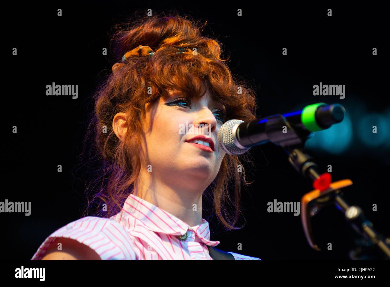 Chi e mille la cantante hi-res stock photography and images - Alamy