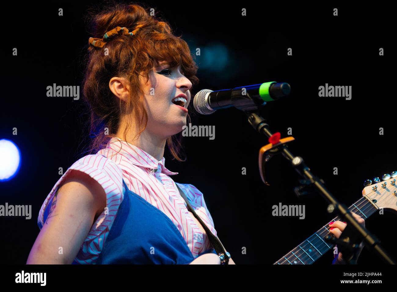 Chi e mille la cantante hi-res stock photography and images - Alamy