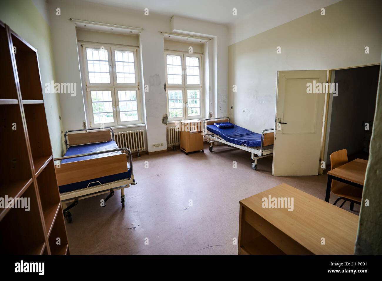 Leipzig, Germany. 15th July, 2022. View of a detention room in the 110 ...