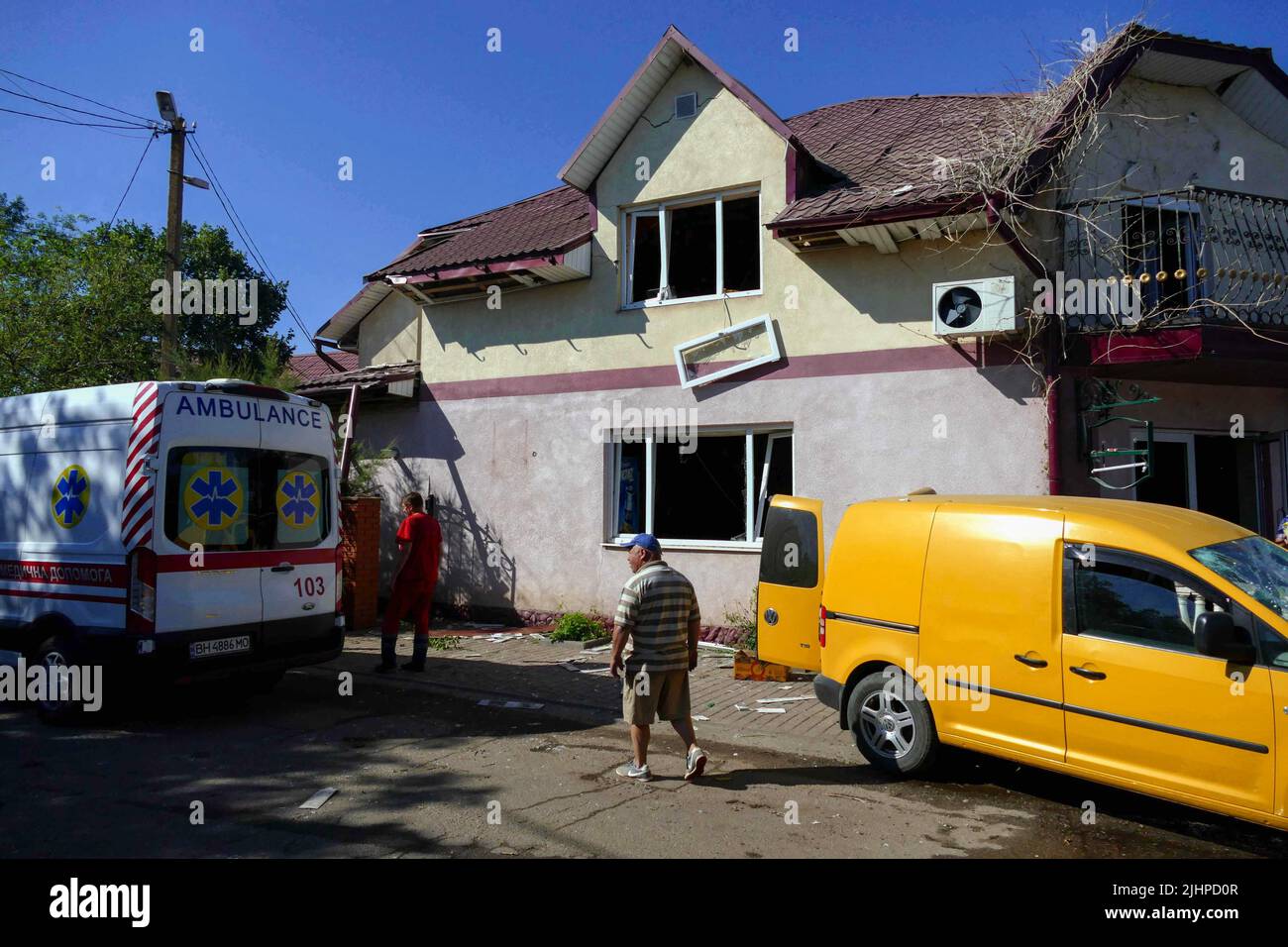 Non Exclusive: DACHNE, UKRAINE - JULY 19, 2022 - An ambulance is parked ...