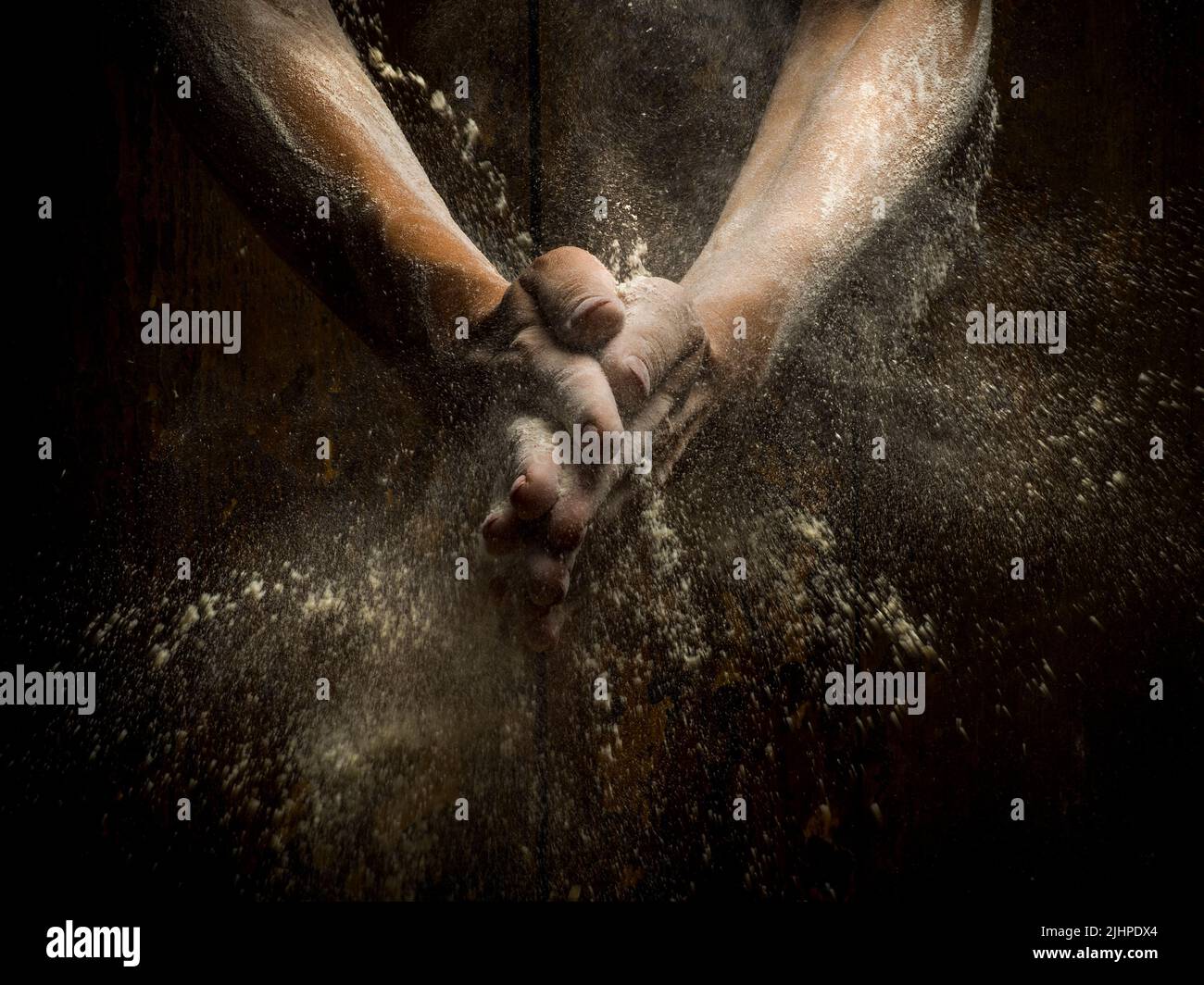 Dust splash hi-res stock photography and images - Alamy