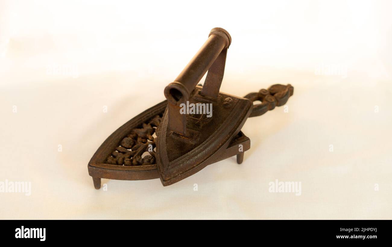 Heat iron hi-res stock photography and images - Alamy