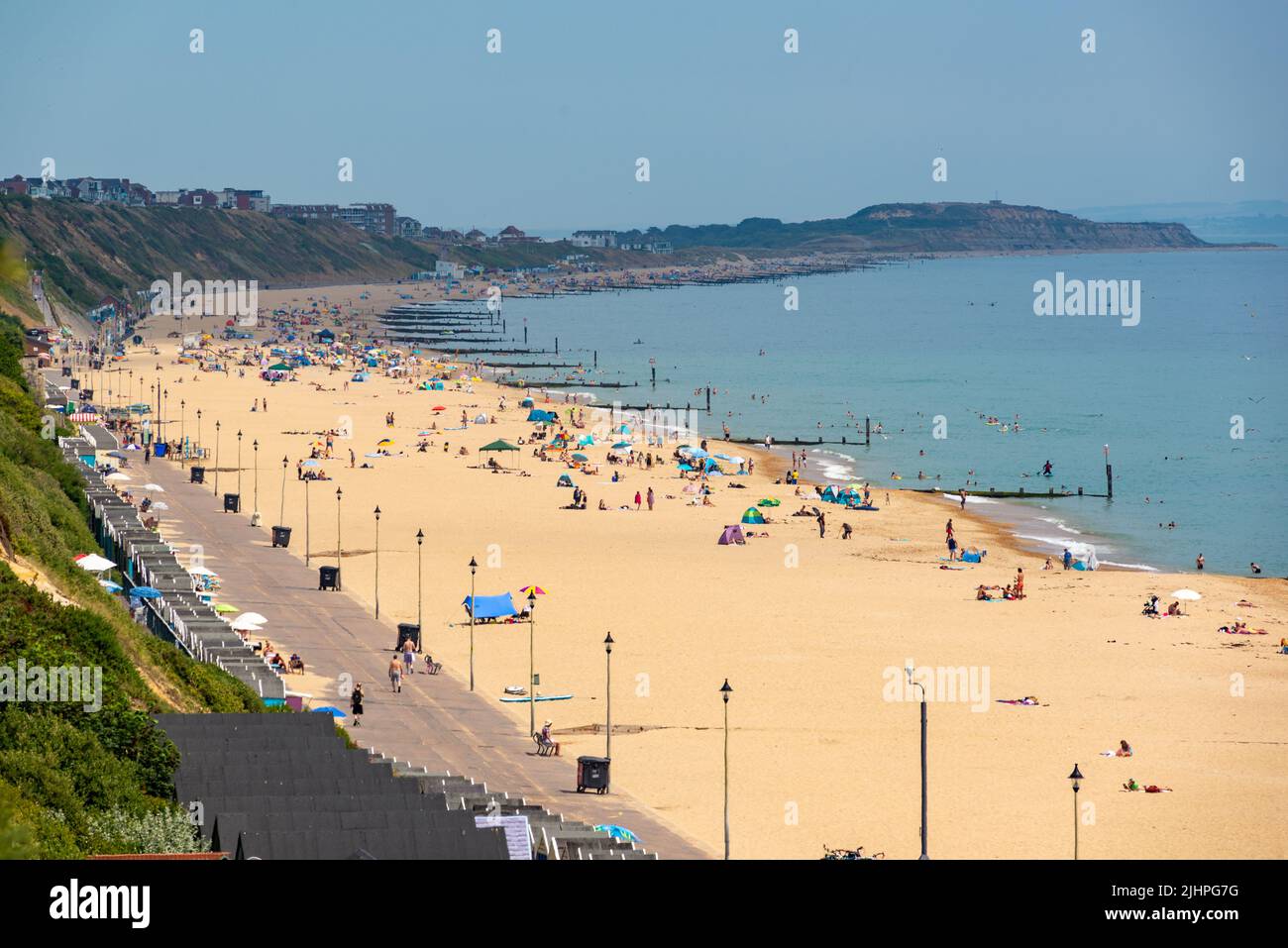 Hot weather beach hi-res stock photography and images - Alamy