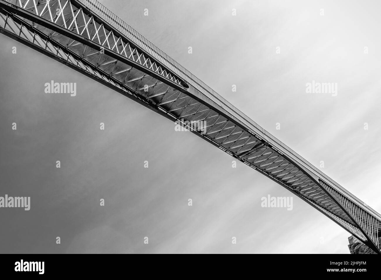 Castle stone bridge Black and White Stock Photos & Images - Alamy