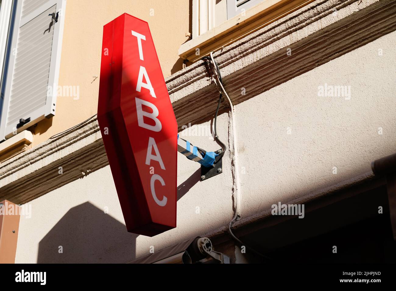 Cigar shop store entrance hi-res stock photography and images - Alamy
