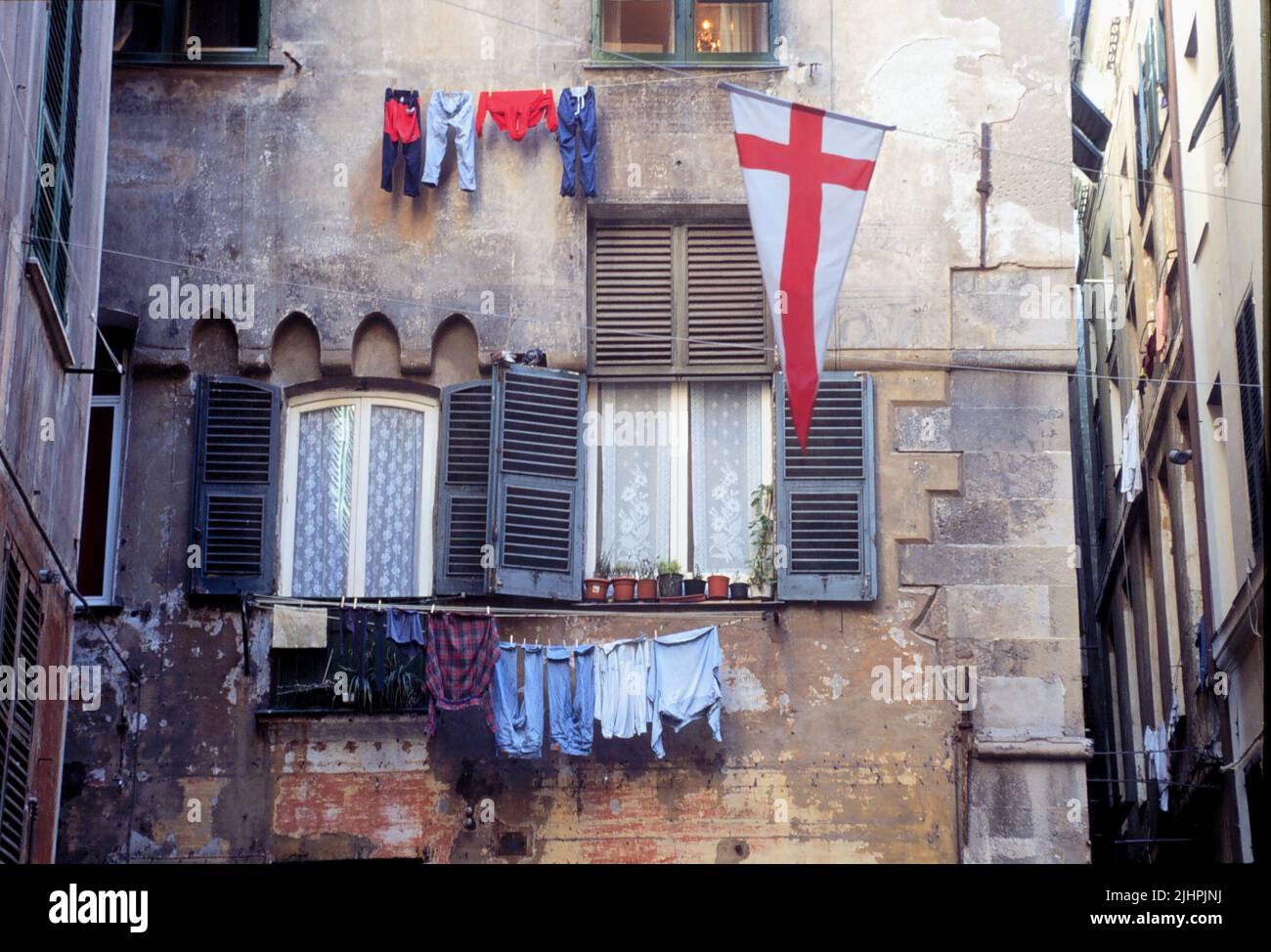 Genoa (Italy), houses of old town centre Stock Photo - Alamy