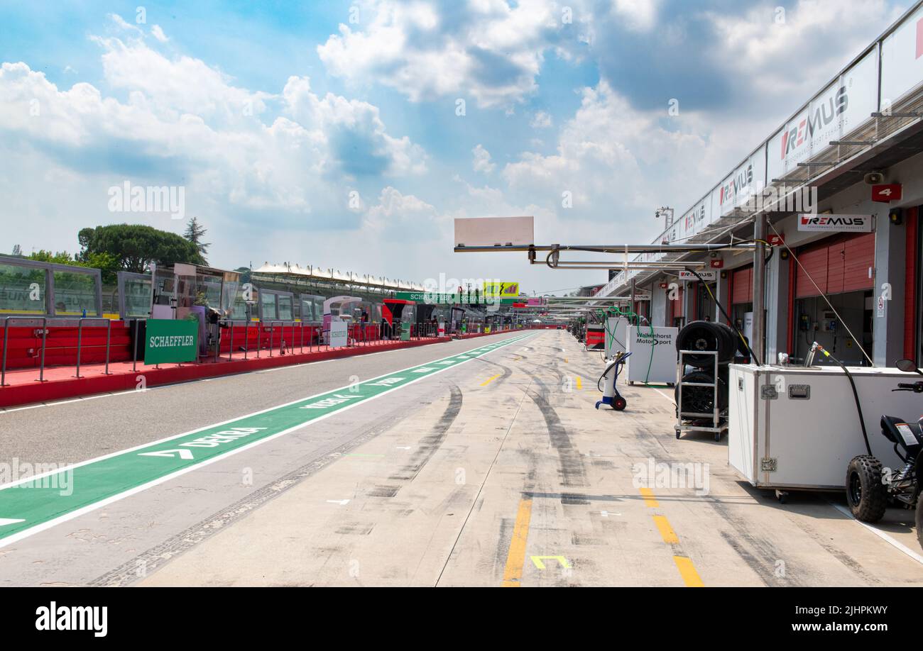 Pit lane pit lane hi-res stock photography and images - Alamy